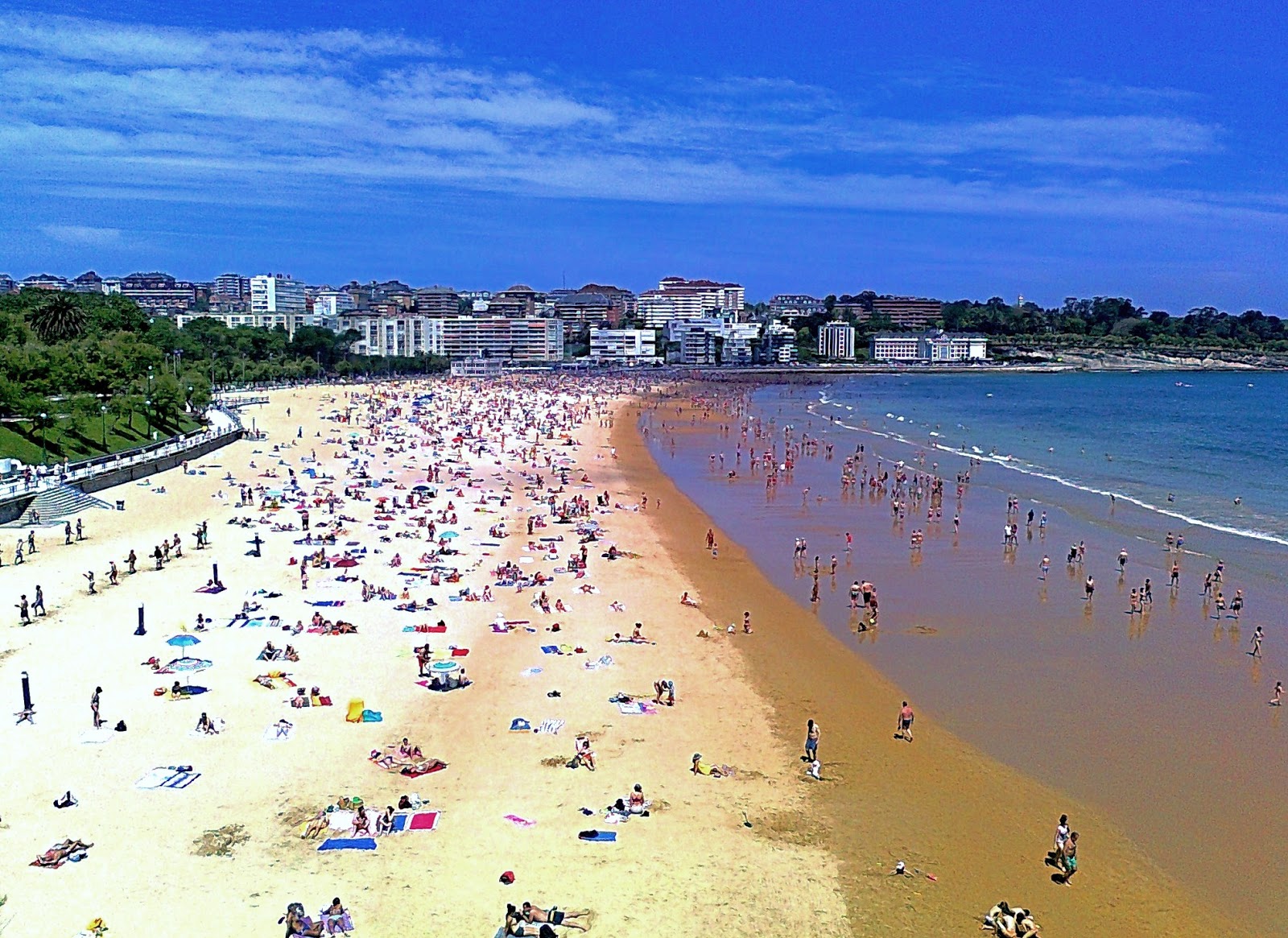 playas y paseos por la costa: MONUMENTO A LOS HOMBRES DEL MAR EN SANTANDER