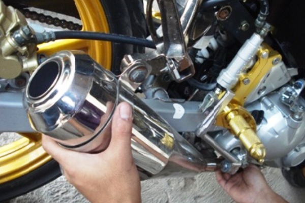 Knalpot Custom untuk tingkatkan tenaga sepeda motor | Majalah Otomotif ...