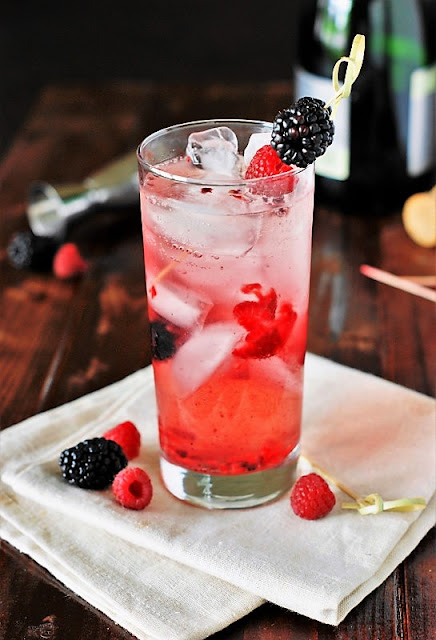 Champagne Cobbler Cocktail | The Kitchen is My Playground