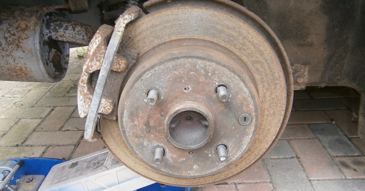 Lotus Excel Restoration: Dismantling the rear brakes and Parking Brake