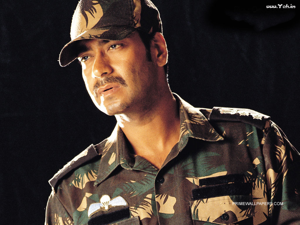 Bollywood Celebrities Actress & Actors Biography and photos: Top 30 ...