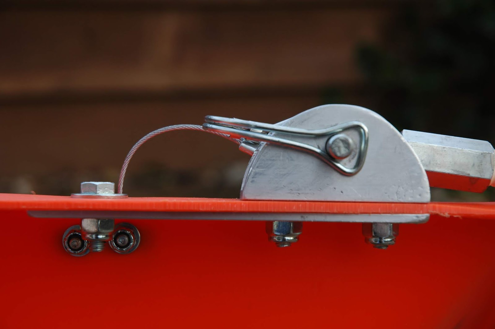 The Laughing Dog: Building a Backcountry Pulk