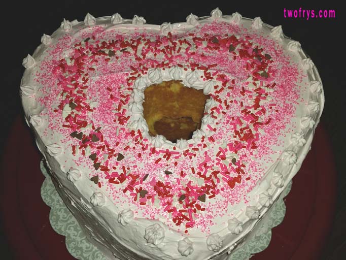 Two Frys: Dominican Cake