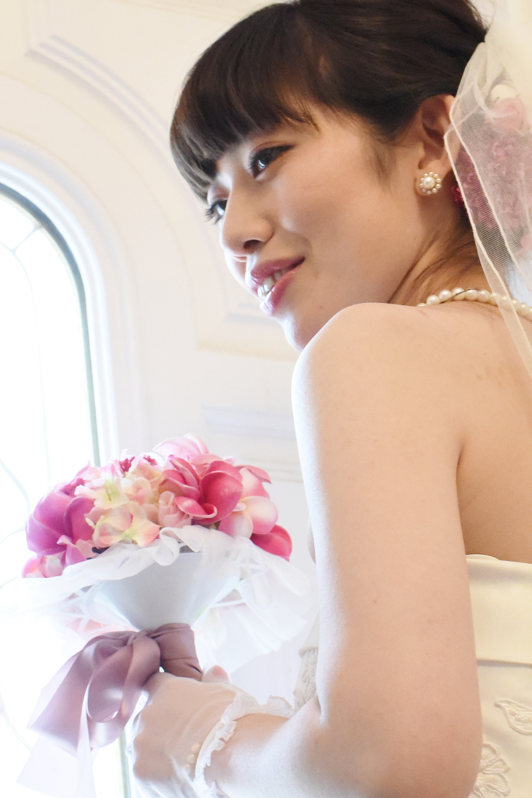 Brides of Hawaii: Tomomi