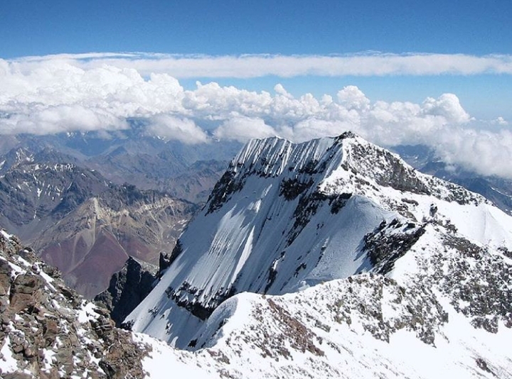 Sejarah Pendakian Cartenz Pyramid (Puncak Jaya) Papua - Indonesia