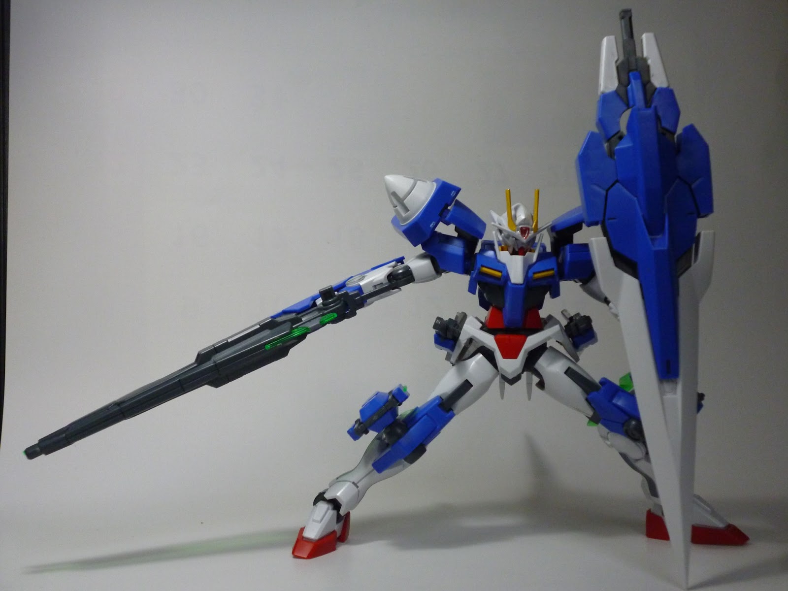 Sketsa Langit: Gunpla - #7 - HG 00 Gundam Seven Sword/G Review
