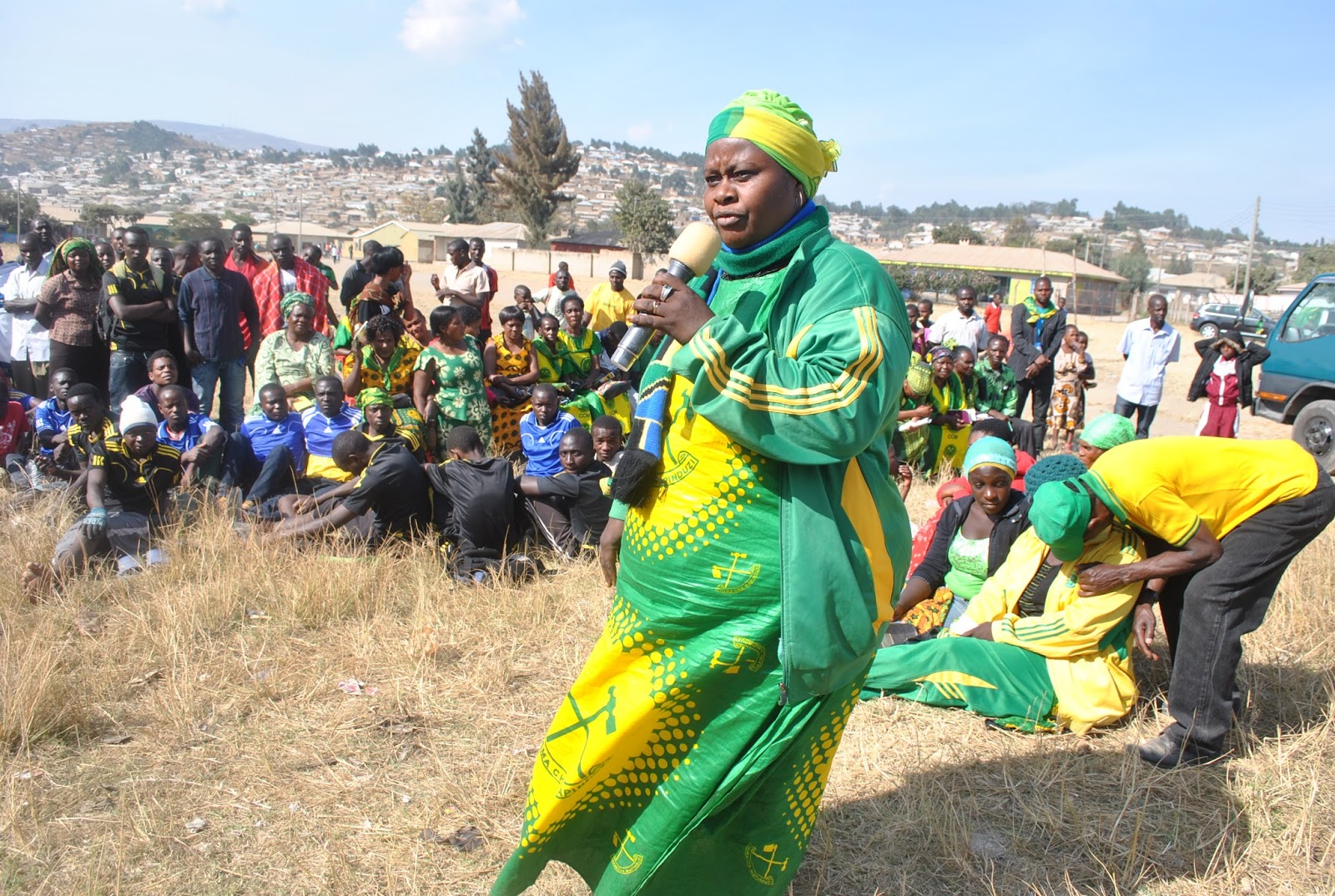 Habari na Matukio Mbeya: MIZENGWE YAIBUKA BAADA YA KURA ZA MAONI CCM MBEYA