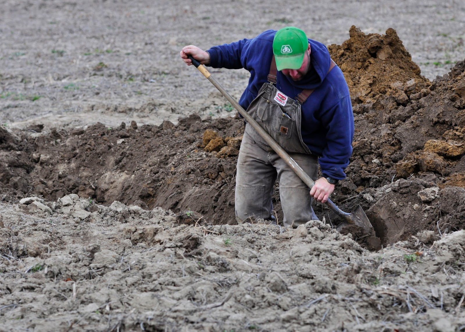 This Farm Family's Life: Tiling...
