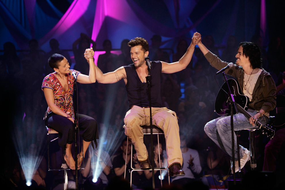 Ricky Martin Unplugged - TVNotiBlog