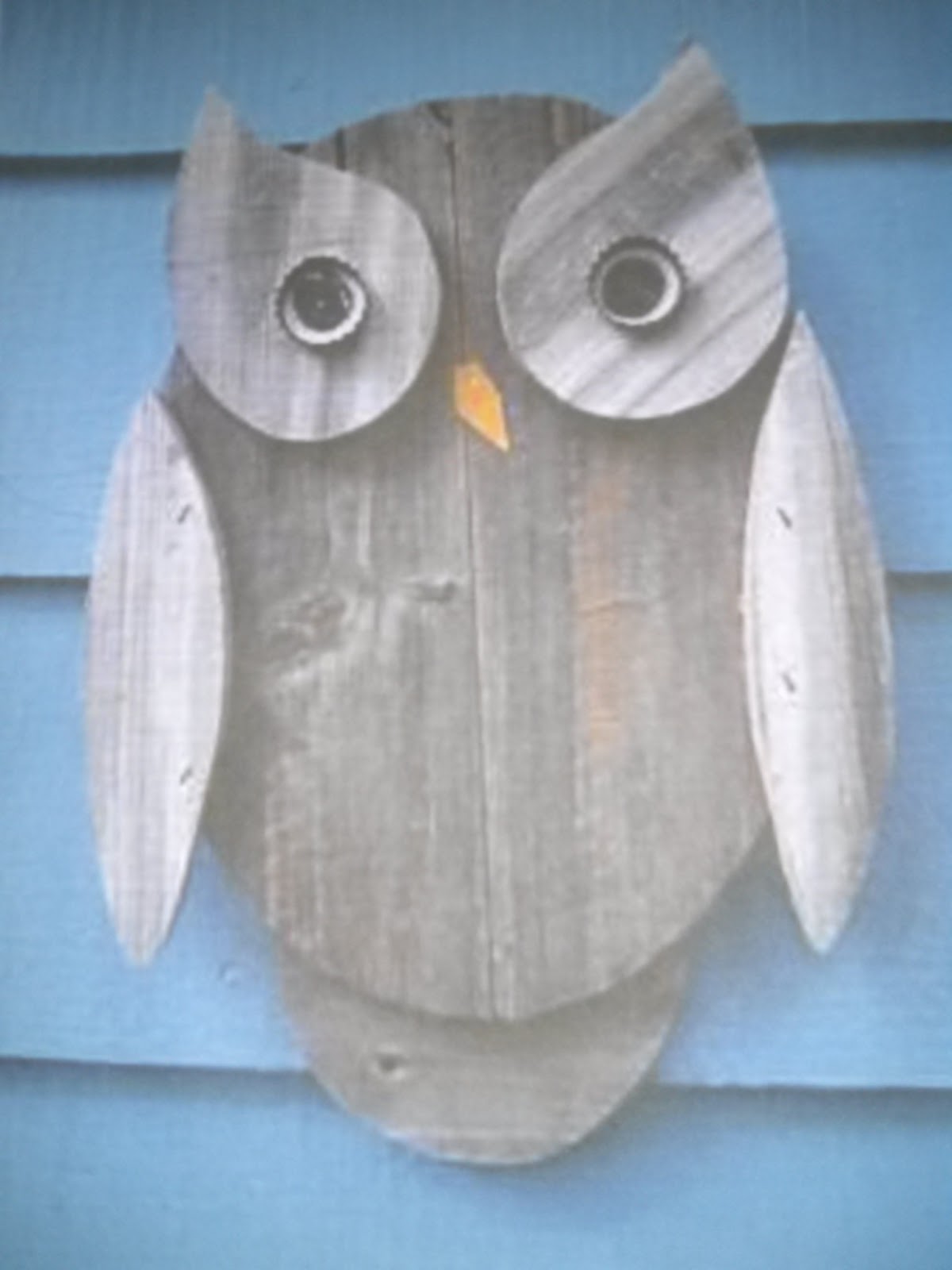 Barb's Knot So Perfect Design - Blog - : OWL - from recycled pallet wood