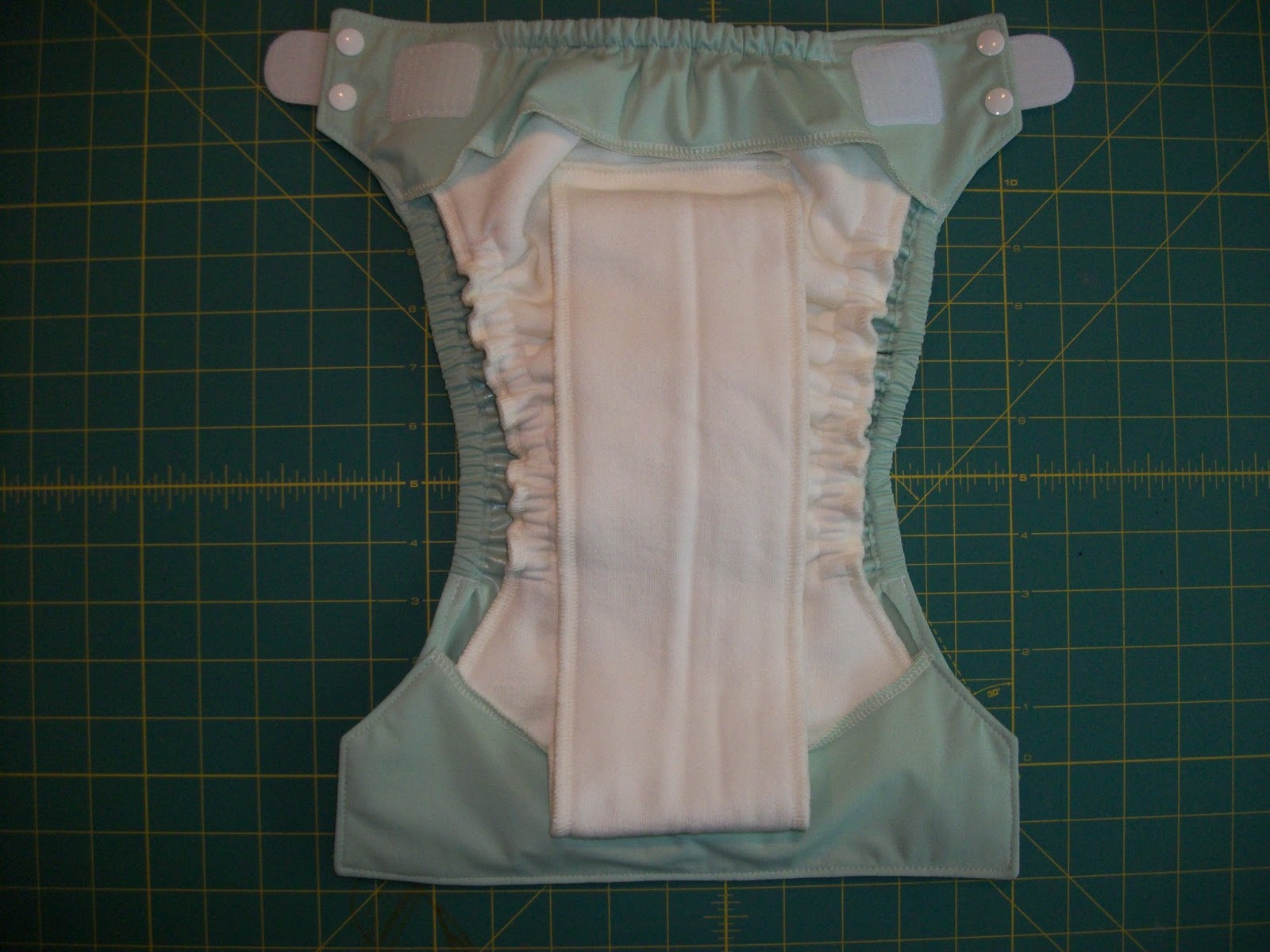 Simple Diaper-Sewing Tutorials: Snap-In Cover and Multi-Style AI2