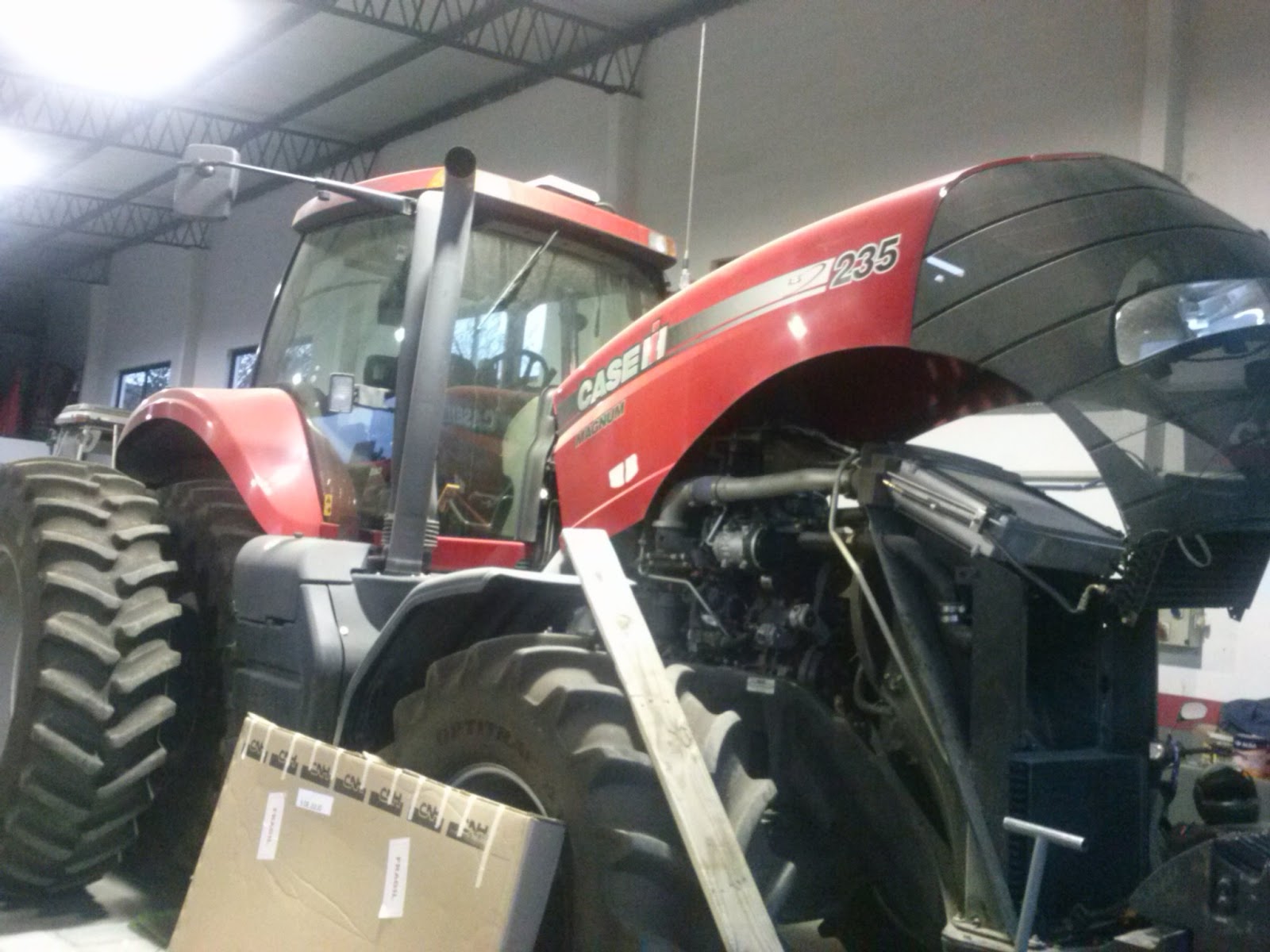 turboecogreen: TRACTOR CASE MAGNUM 235 MOTORIZACION CUMMINS