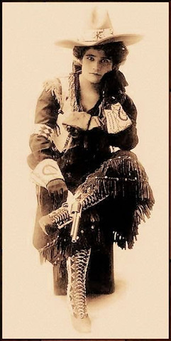 Western Fictioneers: LULU BELL PARR, CHAMPION LADY BUCKING-HORSE RIDER ...