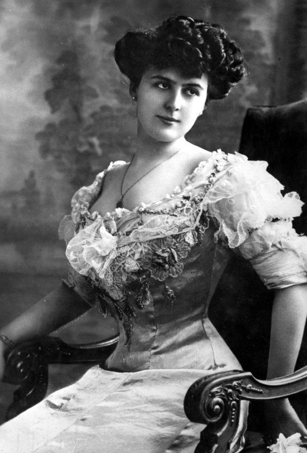 20 Stunning Vintage Photos Show What Victorian Female Fashion Looked ...