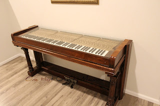 One Hot Crafty-Momma: Antique Piano Repurposing, Part 2....Hall Table