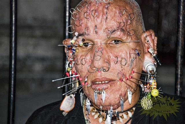 Daawo Nin Wax lala yaabo ku sameeyay jirkiisa (Sawiro) | www.hablaha.com