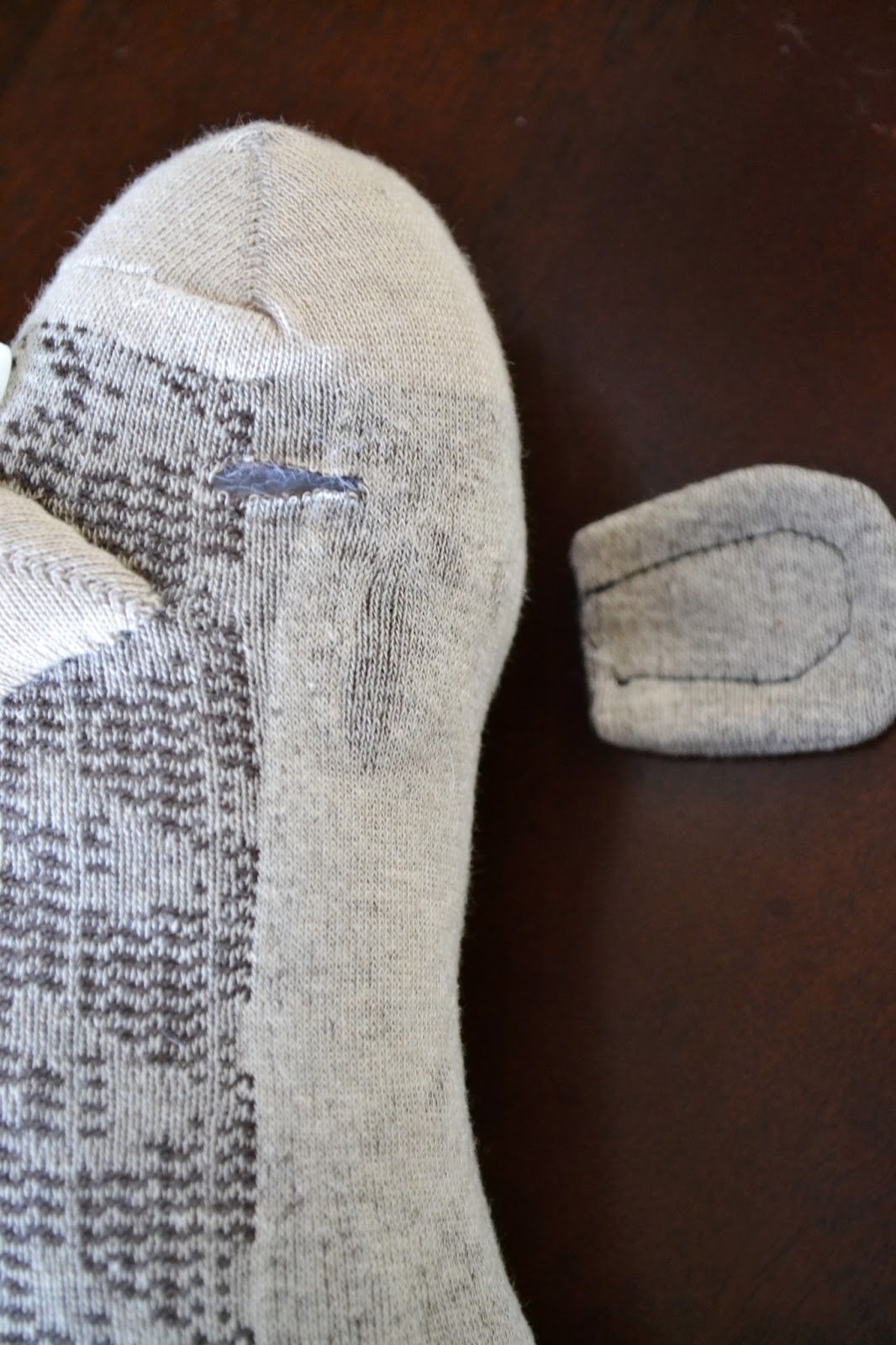 Over The Apple Tree: Sock Monkey Tutorial