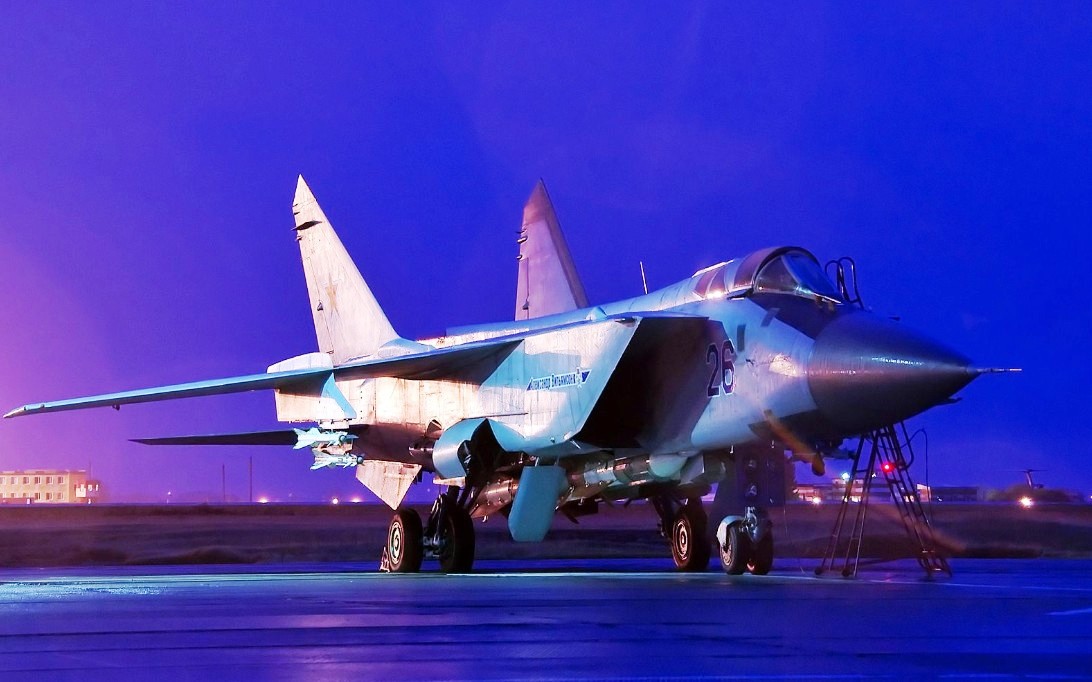 clicswallpaper: MiG-31 Foxhound jet fighter wallpaper 2