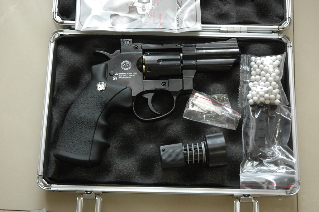 Balikpapan Airsofter: WinGun Revolver 2.5 inch CO2 Black Glossy