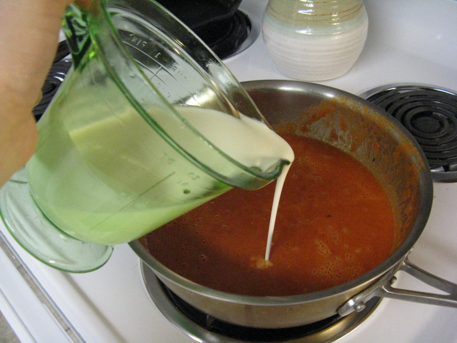 Pocket Sized Chef: Roasted Red Pepper Soup