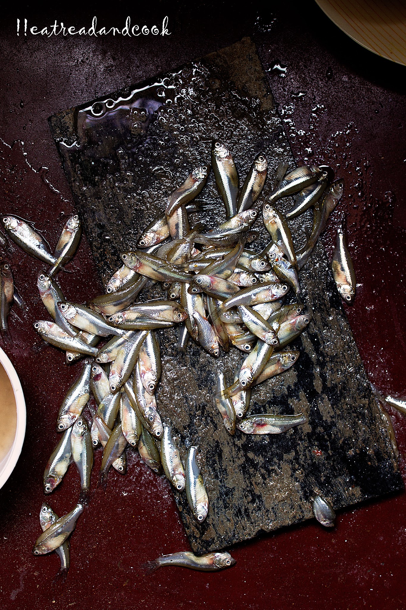 Mourala Maach Bhaja / Mola Fish Fry