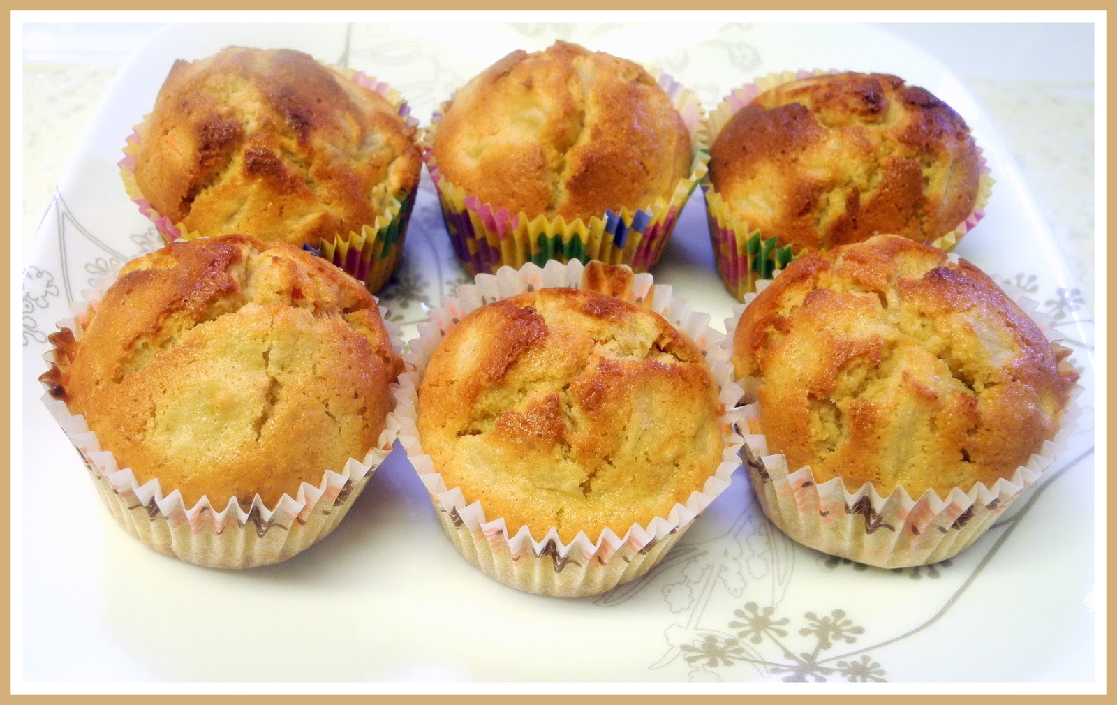 Pineapple Sunshine Muffins - Muffin Mondays
