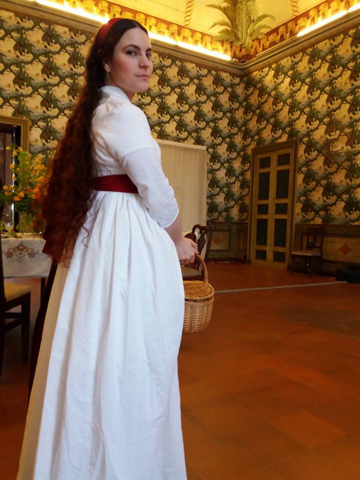 White cotton Directoire dress (1795-1799) part 3: finished and worn!