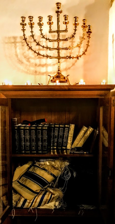 Patrick Comerford: Swaying back and forth in prayer, like the flame on ...