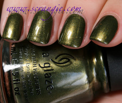 What Colors Make Antique Gold Glaze?