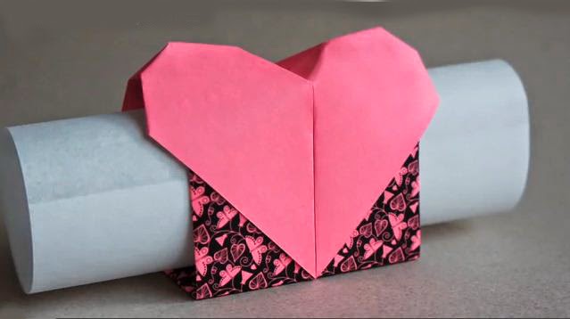 Popular DIY Crafts Blog: How to Make an Origami Love Heart Messenger