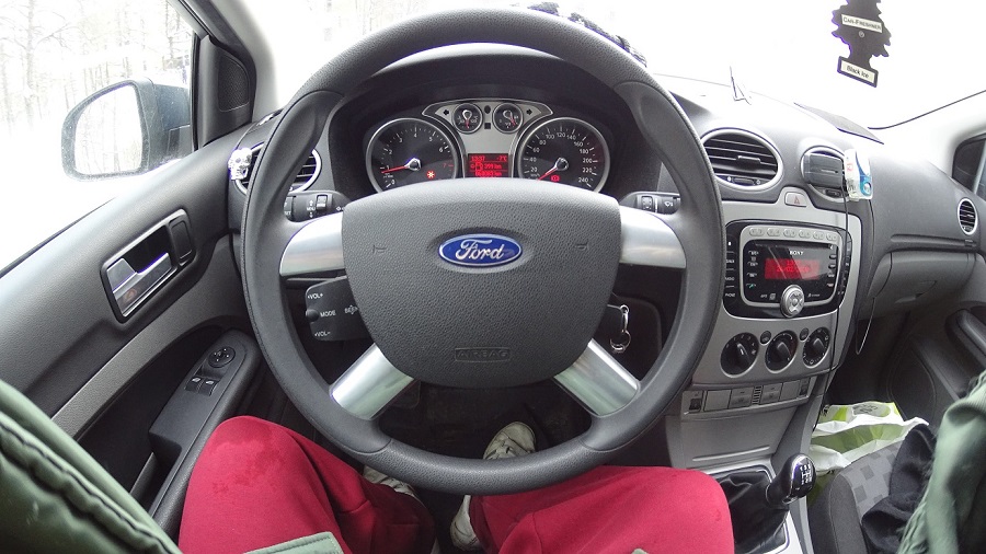 Spotted...cars in Moscow: 2008 Ford Focus II Interior