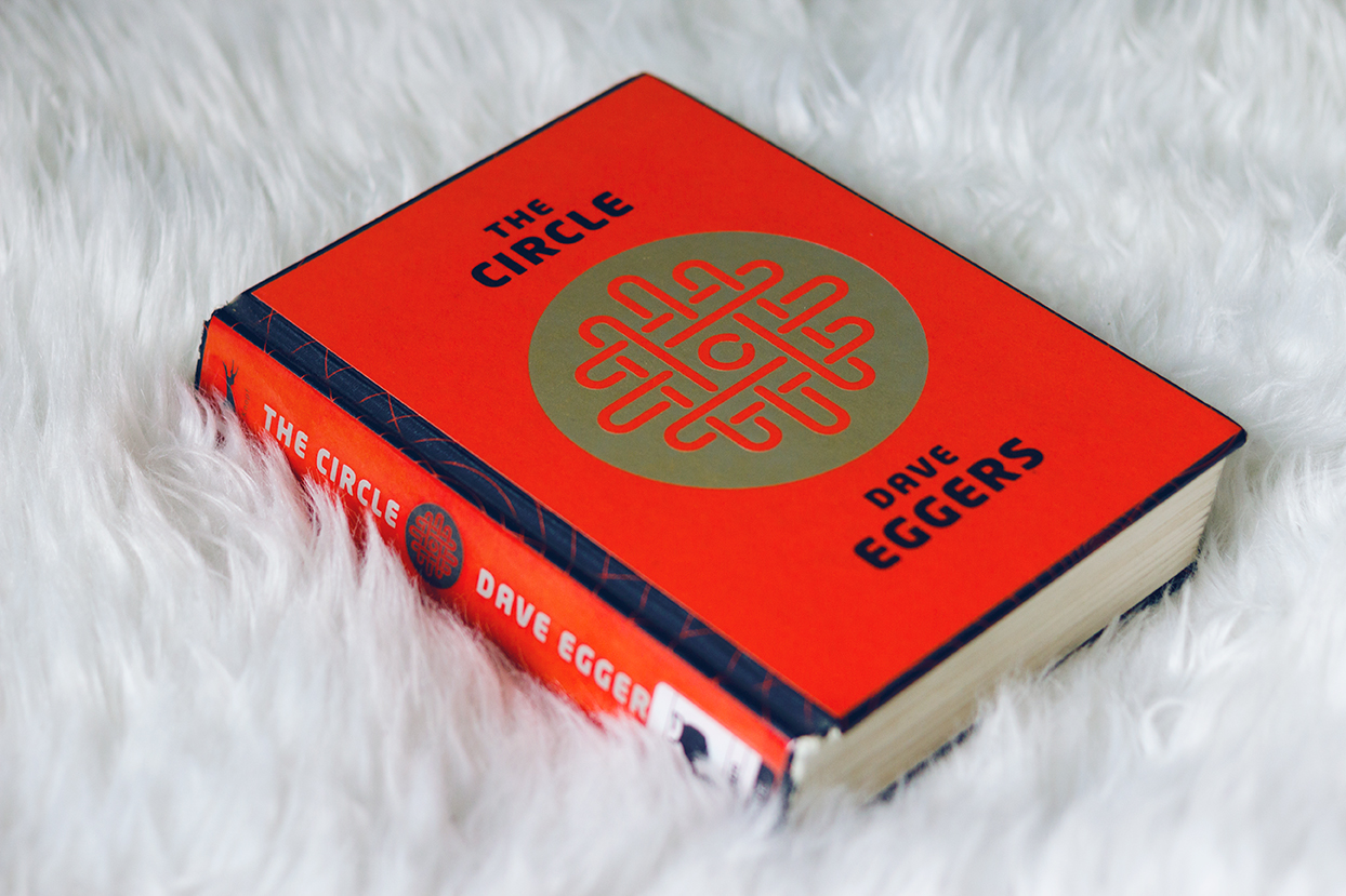 IN REVIEW | THE CIRCLE | Wit Konijn