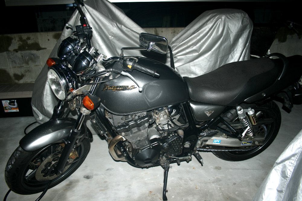 デジタルグッズとバイクの日々: SUZUKI INAZUMA 400 突然の納車