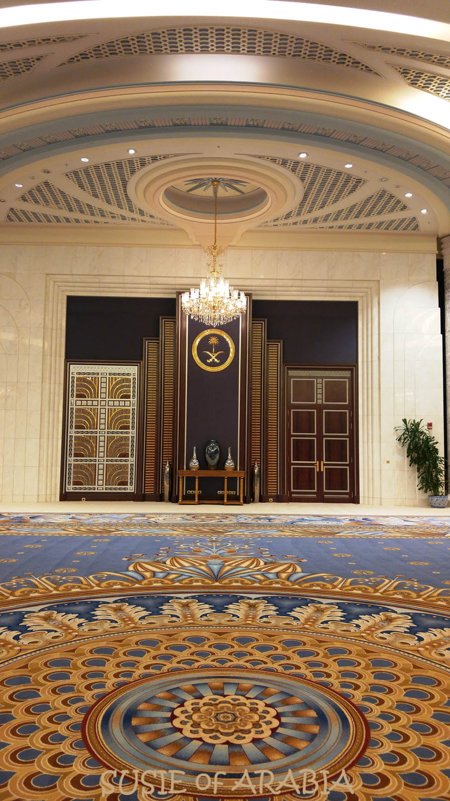 Jeddah Daily Photo: Jeddah's Ritz-Carton - The Ceilings!