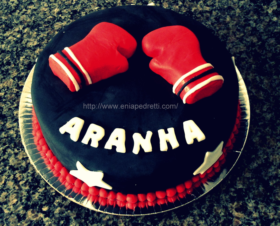 Enia Pedretti Bolos & Cia: Bolo Tema Boxe/UFC