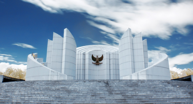 Monumen Perjuangan Rakyat-Kota Bandung - Direktori Tempat Wisata