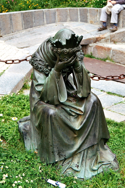 The Mother in the Vale: Oh, Beautiful Lady, Why Do You Weep?