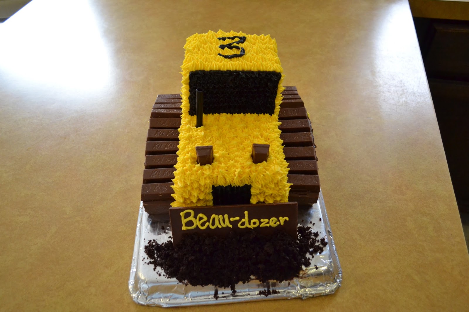 School of Natalie: Bulldozer Cake with Kit-Kats