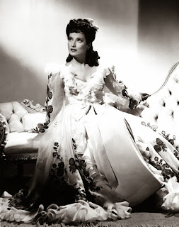 Slice of Cheesecake: Merle Oberon, pictorial