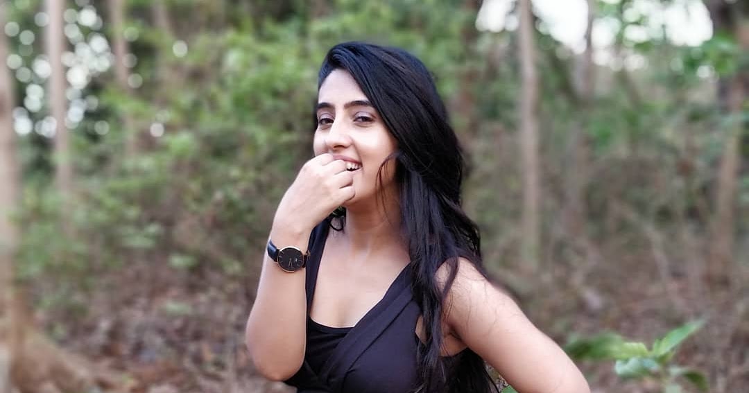 Sameeksha Sud | Wallpaper | Images | Pic Hd | Photo | Image Hd ...