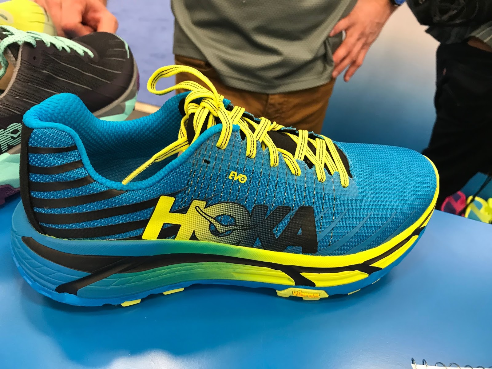 Road Trail Run: Hoka One One Fall 2018 Previews: Bondi 6, Clifton 5 ...