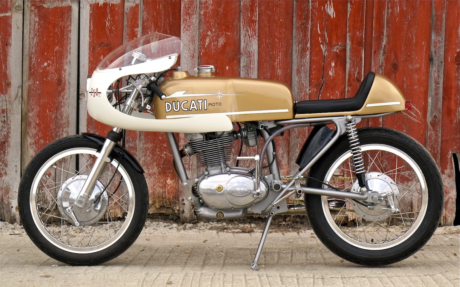 Ducati 250 racer by Union - Inazuma café racer