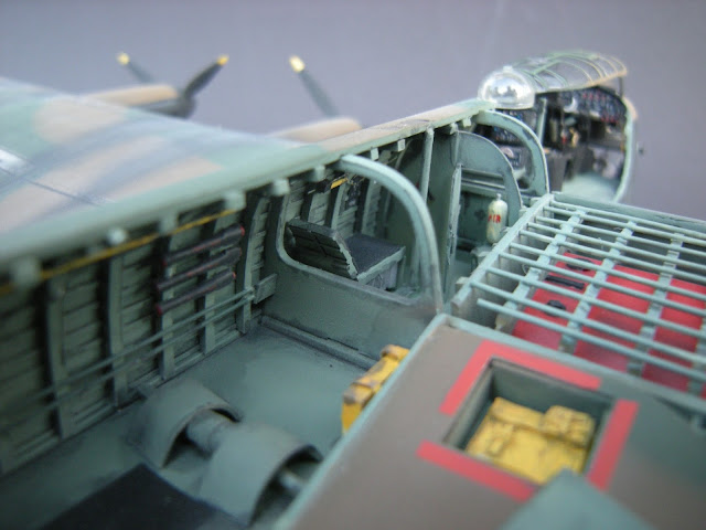 1/72 Scale Kits & Diorama: Lancaster BIII Cutaway Interior