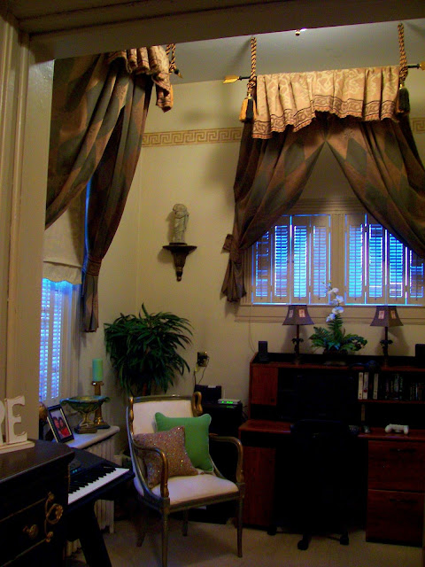 Eye For Design: Fun, Unique, and Inexpensive Window Treatments