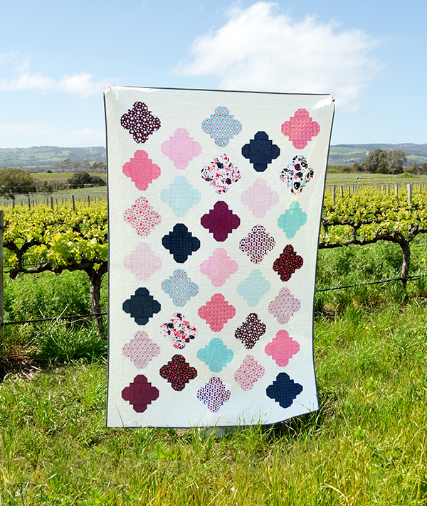 Down Grapevine Lane: Quatro quilt in 'Posy Garden' | Alice turns 4