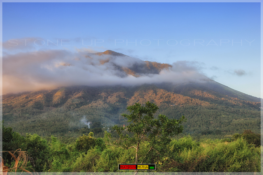 GUNUNG (ILE) BOLENG ~ STONE UP PHOTOGRAPHY