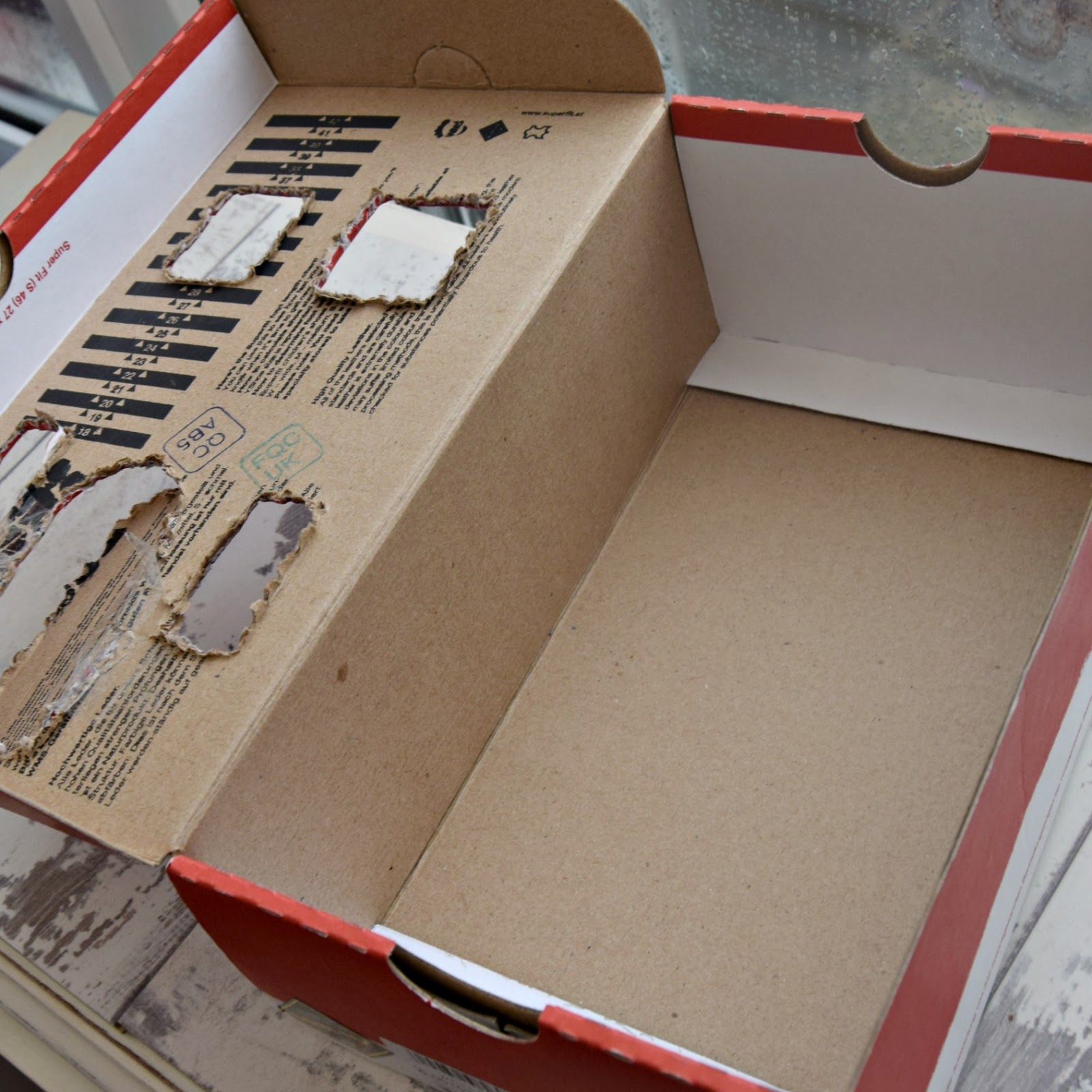 Wafflemama.: Kid Crafts >> Little Shoe Box Houses