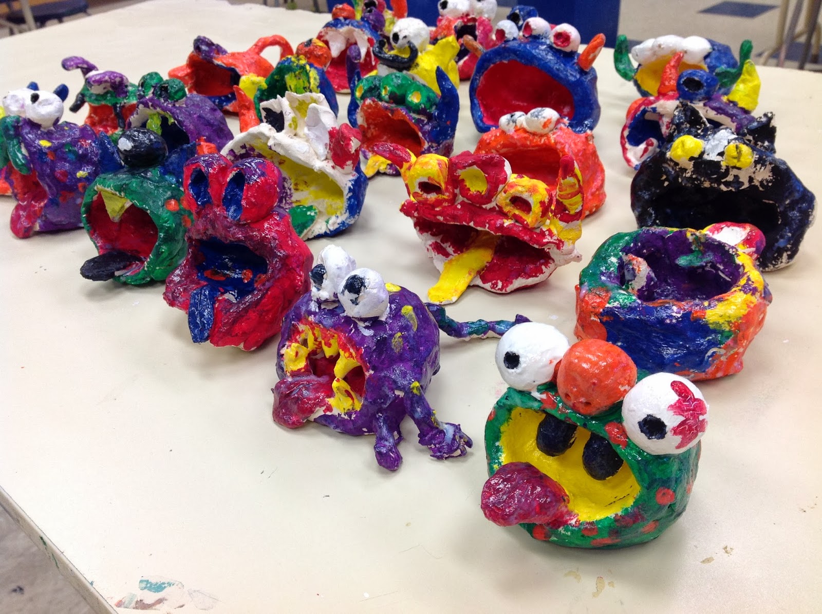 Miss Arty Pants: Pinch Pot Monsters