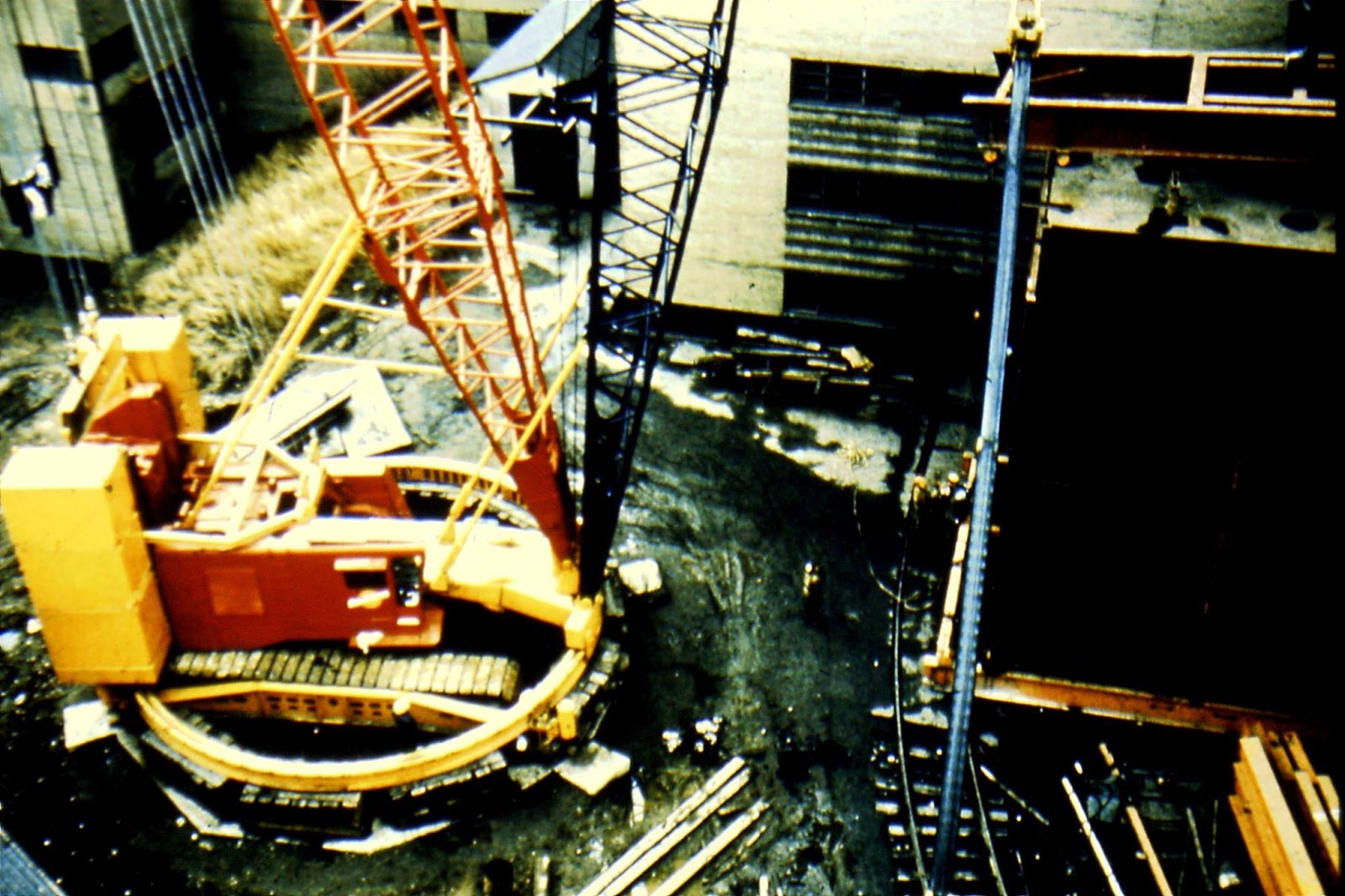 Industrial History: Manitowoc's 4600 Stinger, 7000, and 16000