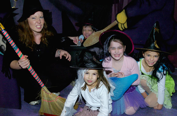 Dizzy's Castle Indoor Play Centre: TOP 10 DRESS UP IDEAS FOR KID'S ...